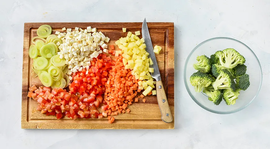 Суп из брокколи и щавеля, пошаговый рецепт с фото на 146 ккал